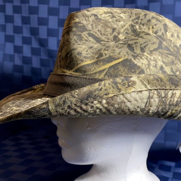 Realtree | Accessories | Real Tree Camouflage Cowboy Hat Wire Brim Size ...